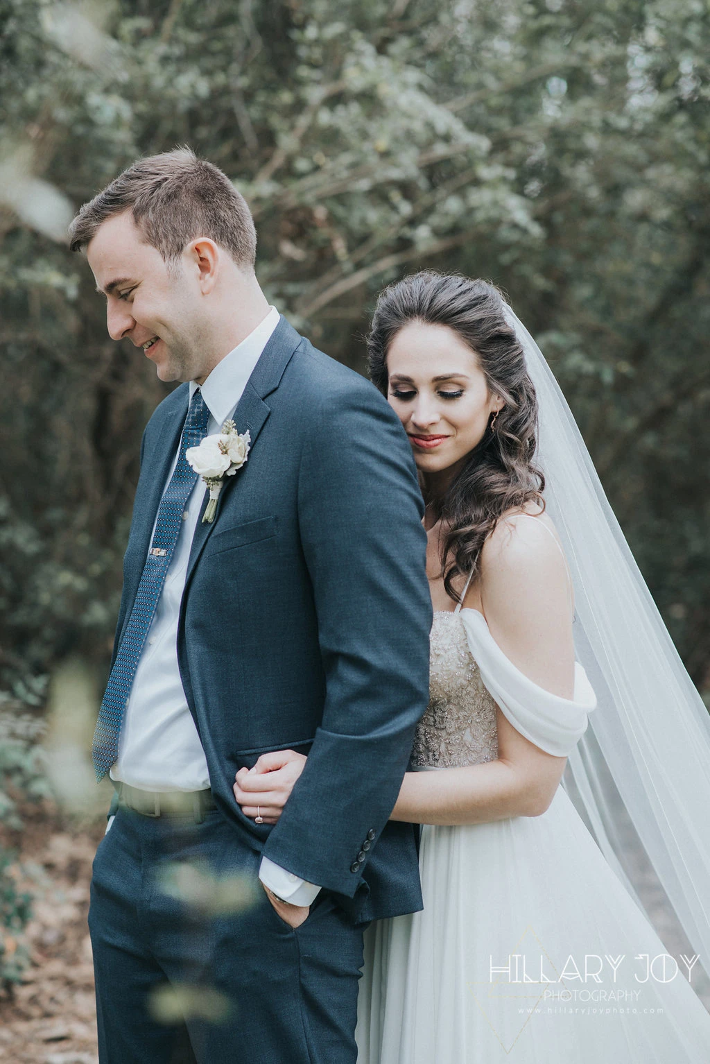 Real Martina Liana Bride Amanda + Brad - Pretty Happy Love - Wedding ...