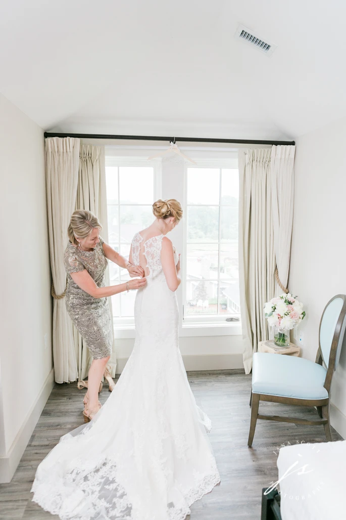 Real Stella York Bride Emma + Joshua - Pretty Happy Love - Wedding Blog ...