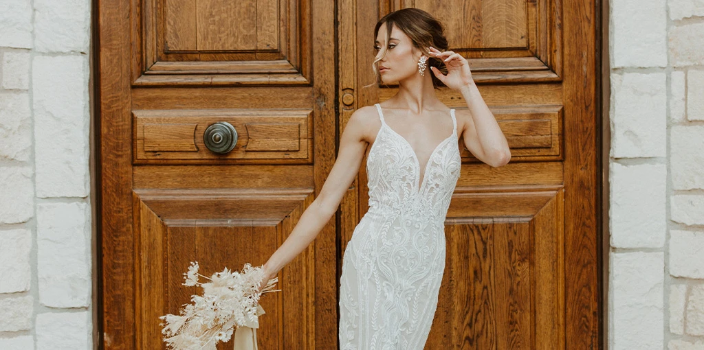 Find Your Dream Wedding Dress Online | Pretty Happy Love