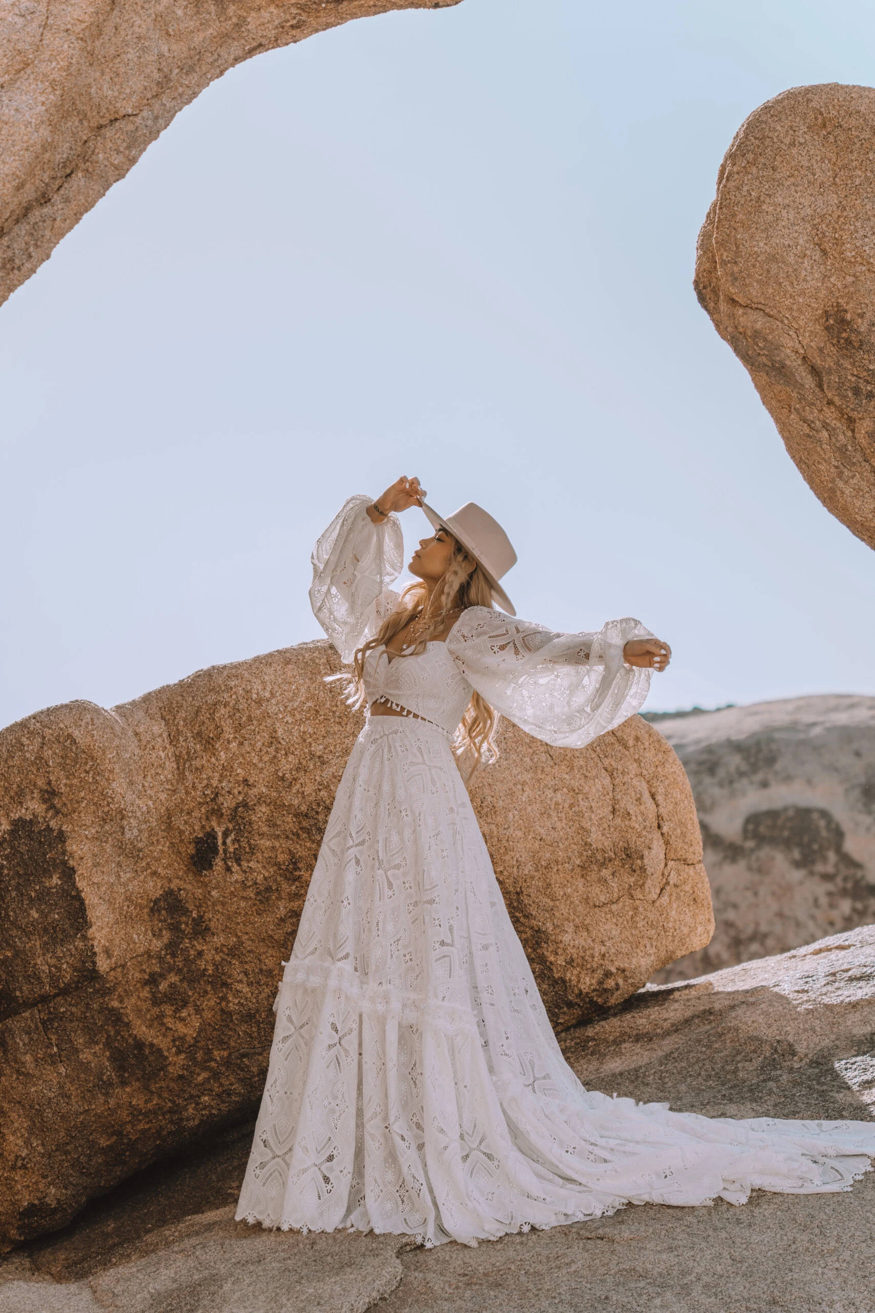 COUNTRY WEDDING DRESSES for a Rustic Wedding