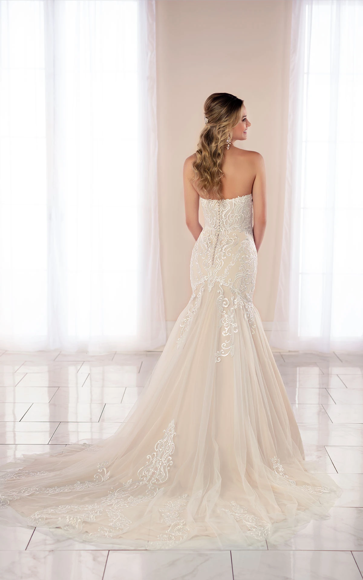 Glamorous Lace Fit-and-Flare Gown with Luxe Train | Stella York Wedding ...