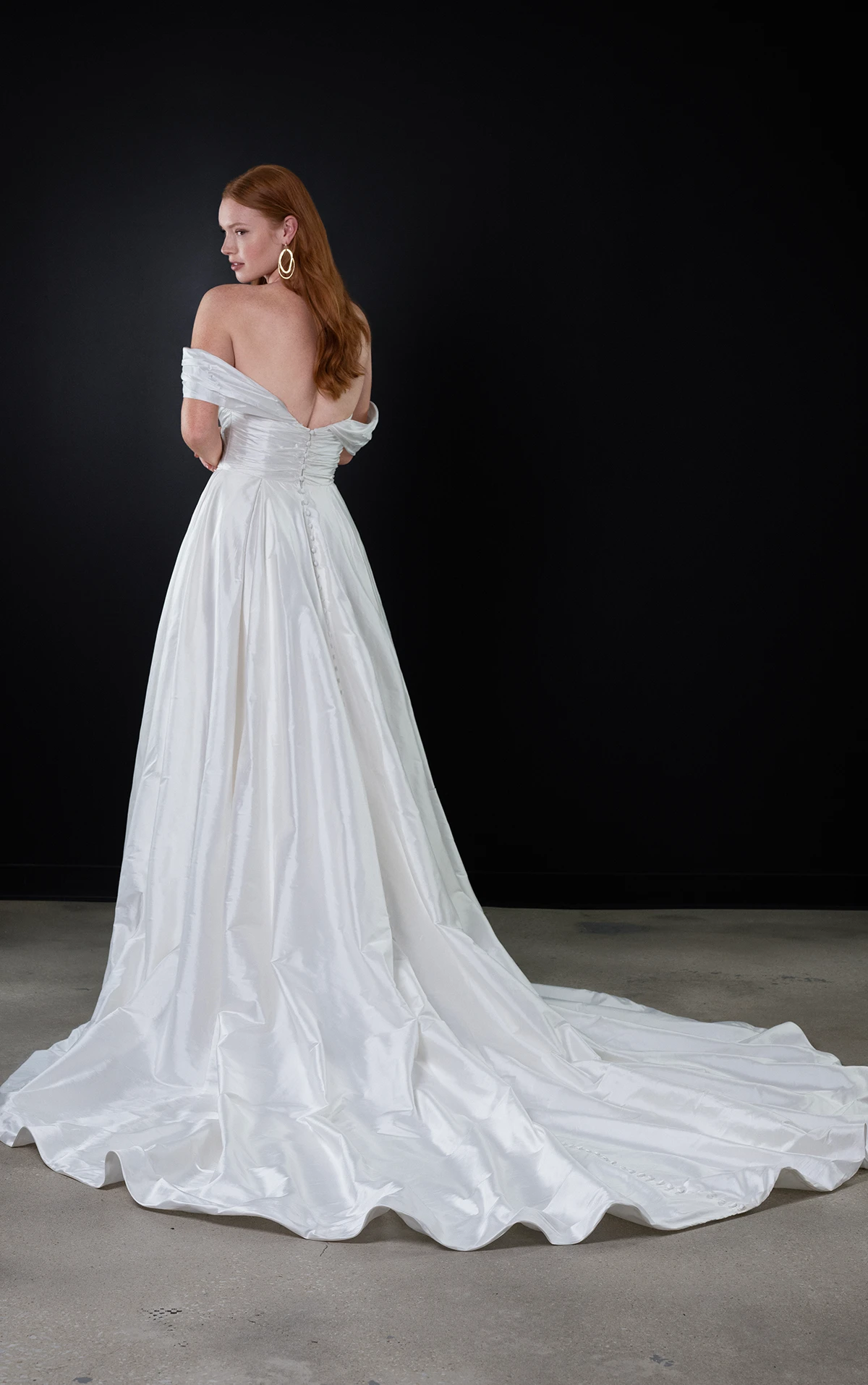 Elegant Couture A-Line Bridal Gown featuring a Sweetheart Neckline